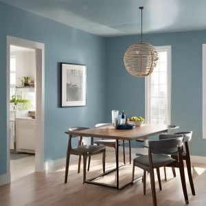 Encanto y versatilidad del gris azulado: paredes con personalidad